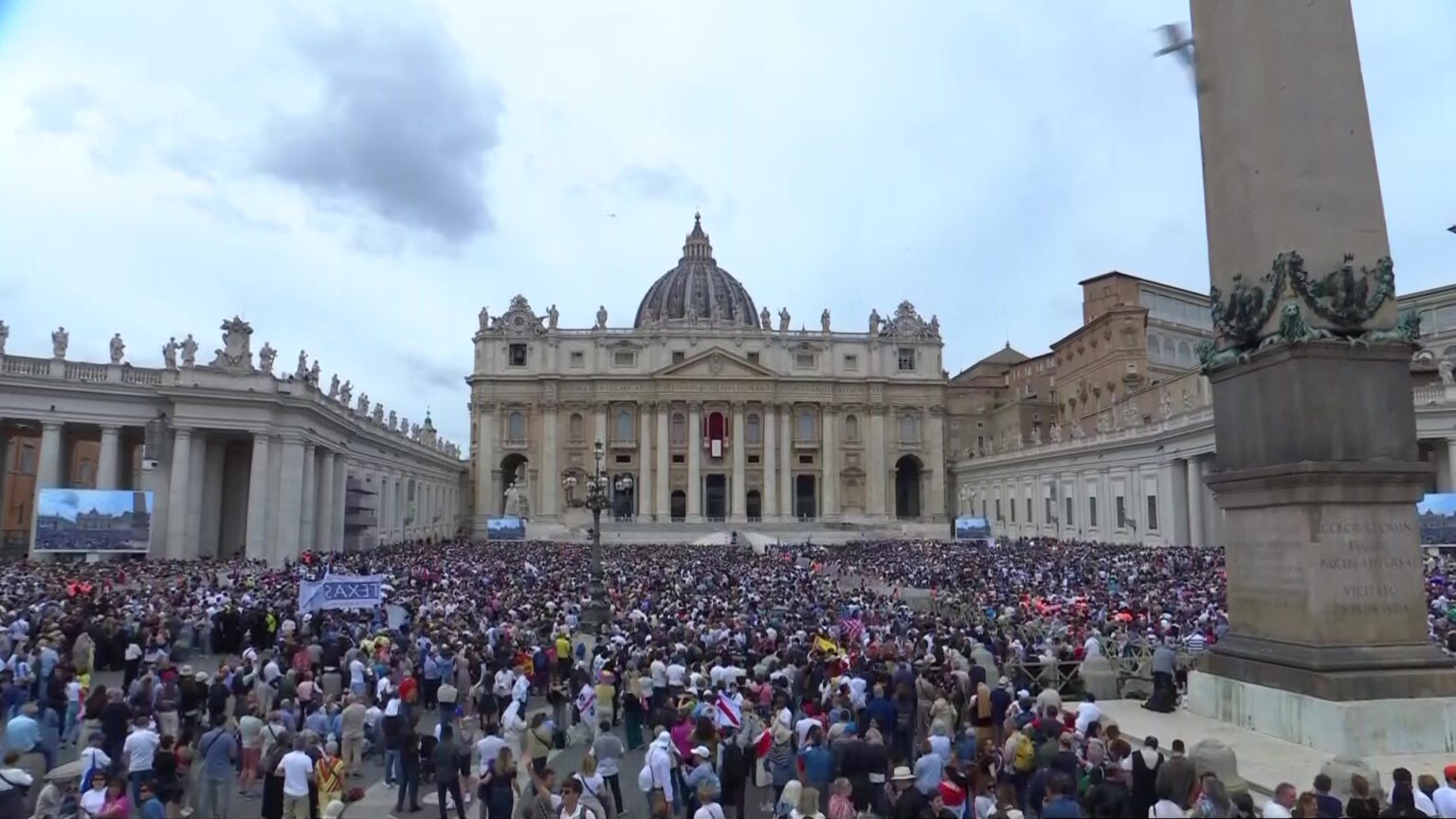Tu sei Pietro. Confessio fidei con i giovani italiani